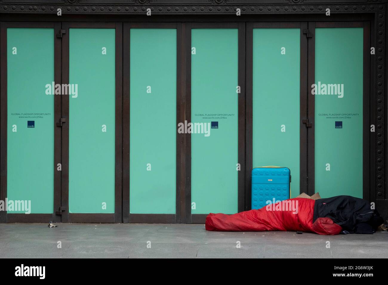 Homeless london high street hi-res stock photography and images - Alamy
