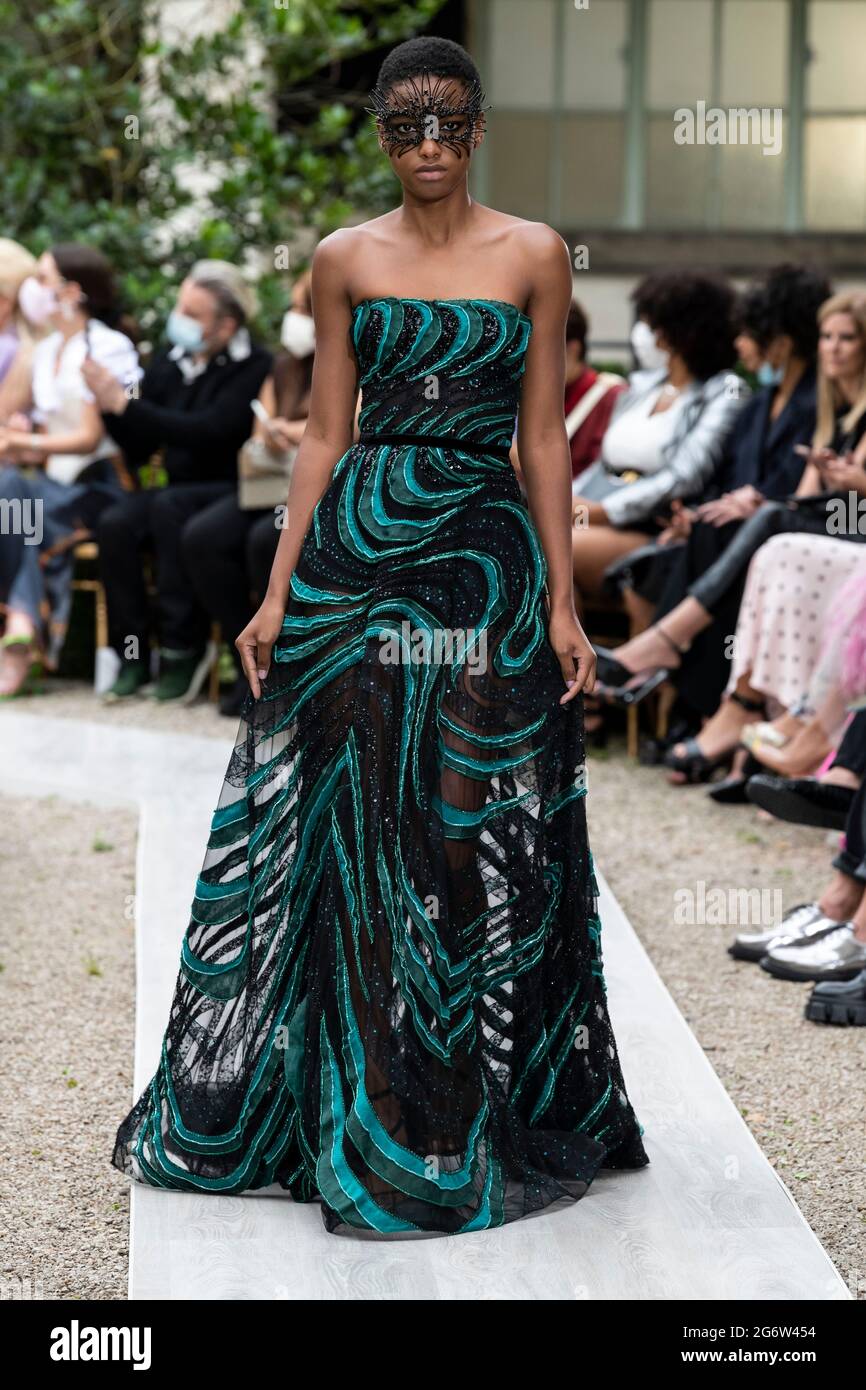 Paris, Frankreich. 07th July, 2021. ZUHAIR MURAD Haute Couture Fall ...
