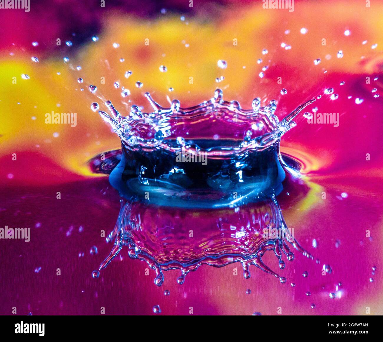 Crown resulting from a crystal water drop falling on a crystal water ...