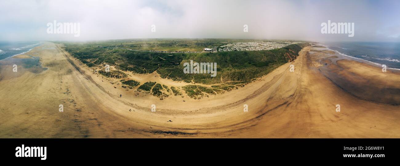 Sunny Cliffs and beach at Blackhall Rocks and Cromdon Dene Beach Stock ...