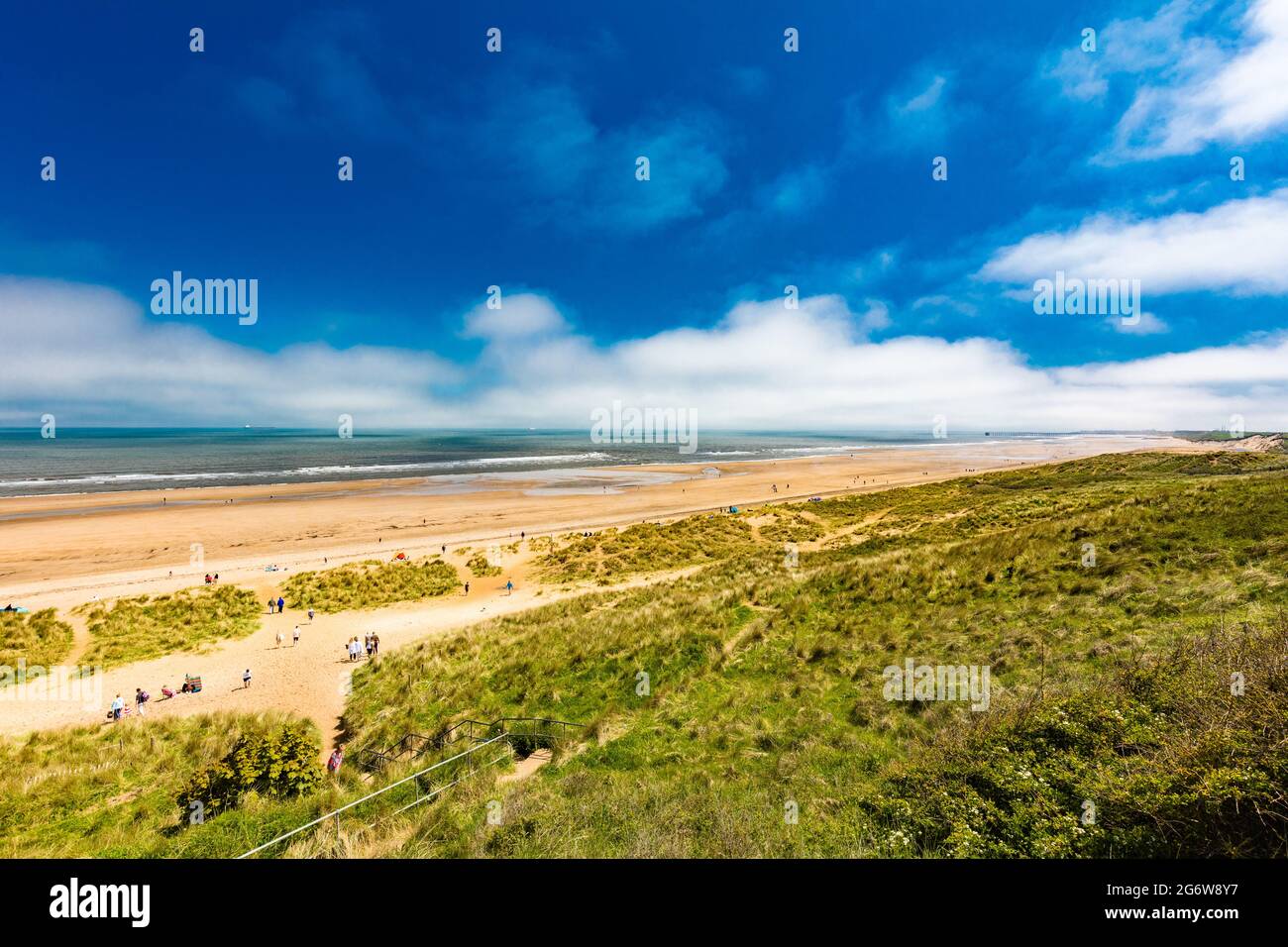 Sunny Cliffs and beach at Blackhall Rocks and Cromdon Dene Beach Stock ...