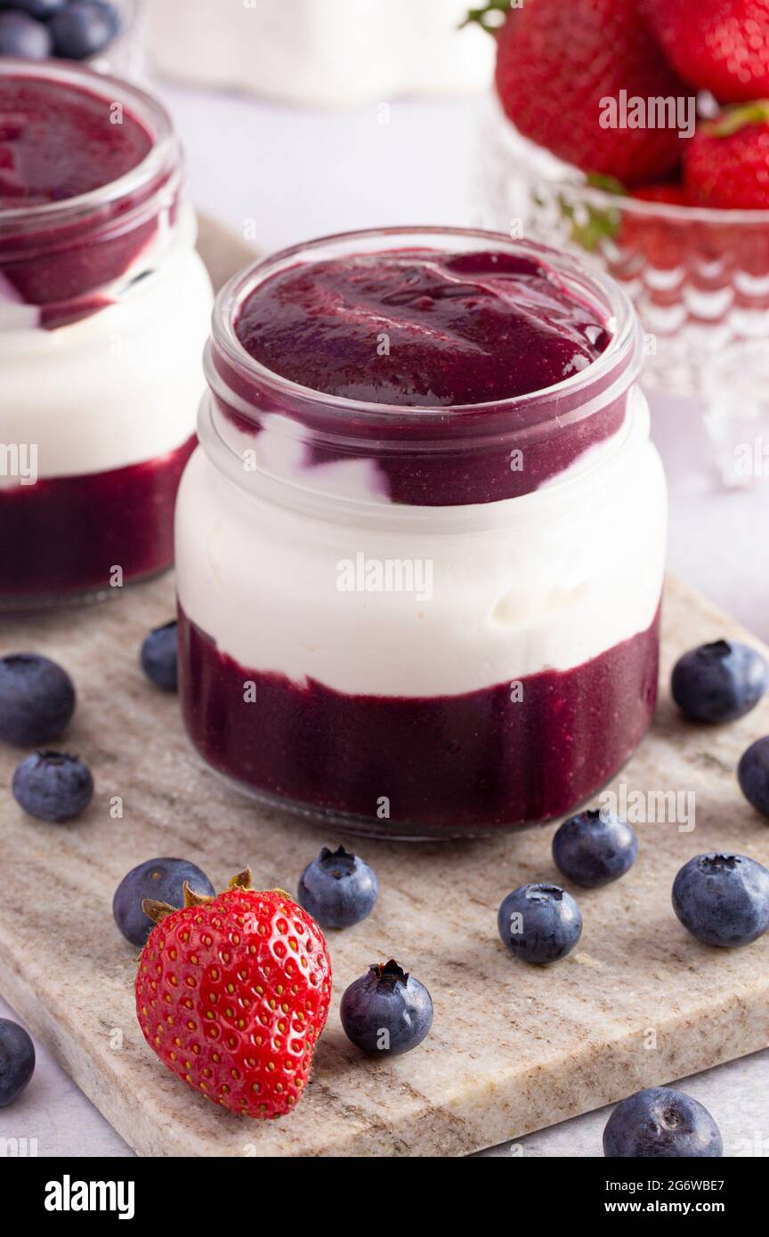 Board small plain hi-res stock photography and images - Alamy