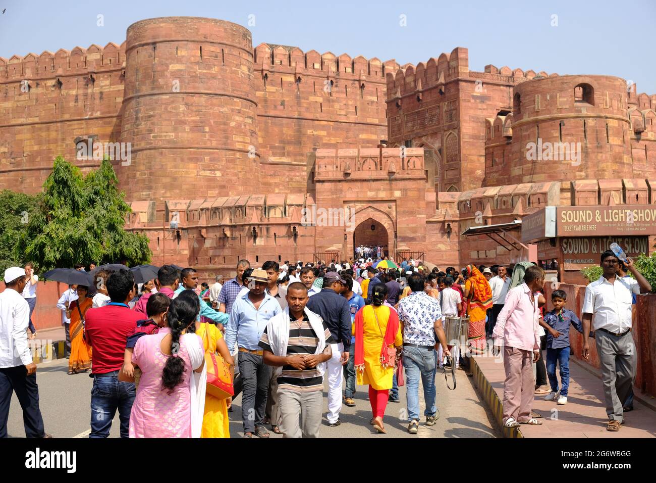 Old red fort hi-res stock photography and images - Alamy