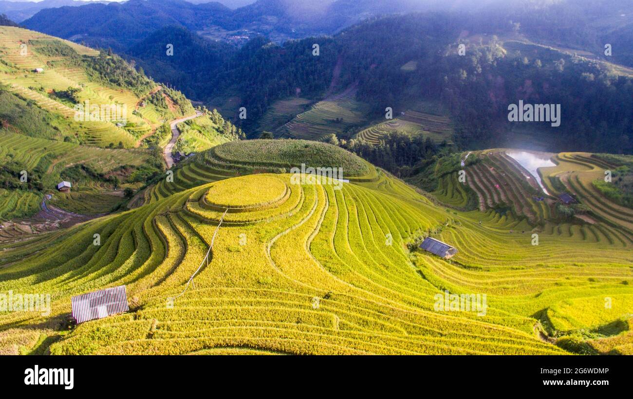 Mu cang chai sightseeing hi-res stock photography and images - Alamy