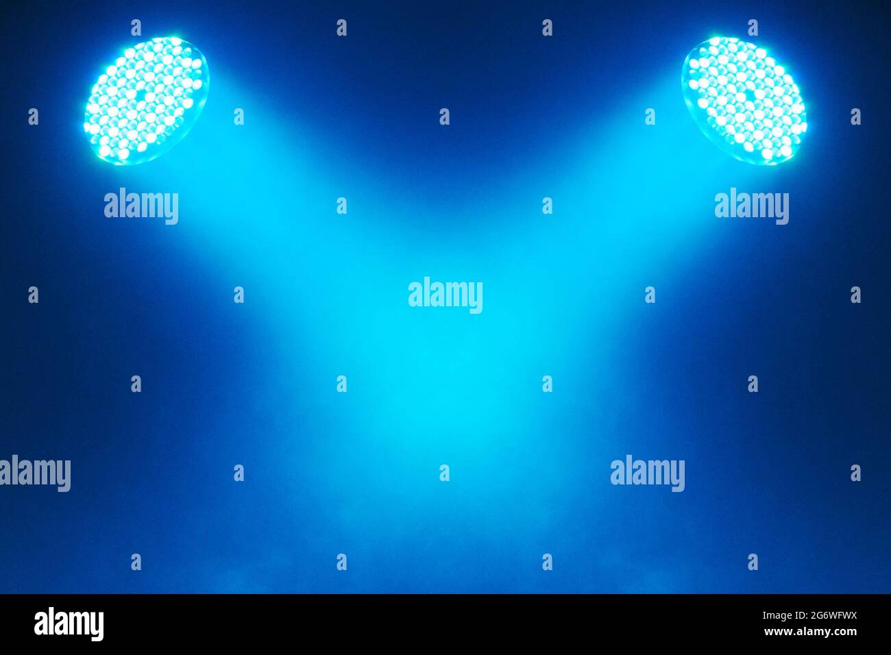 Searchlight background hi-res stock photography and images - Alamy