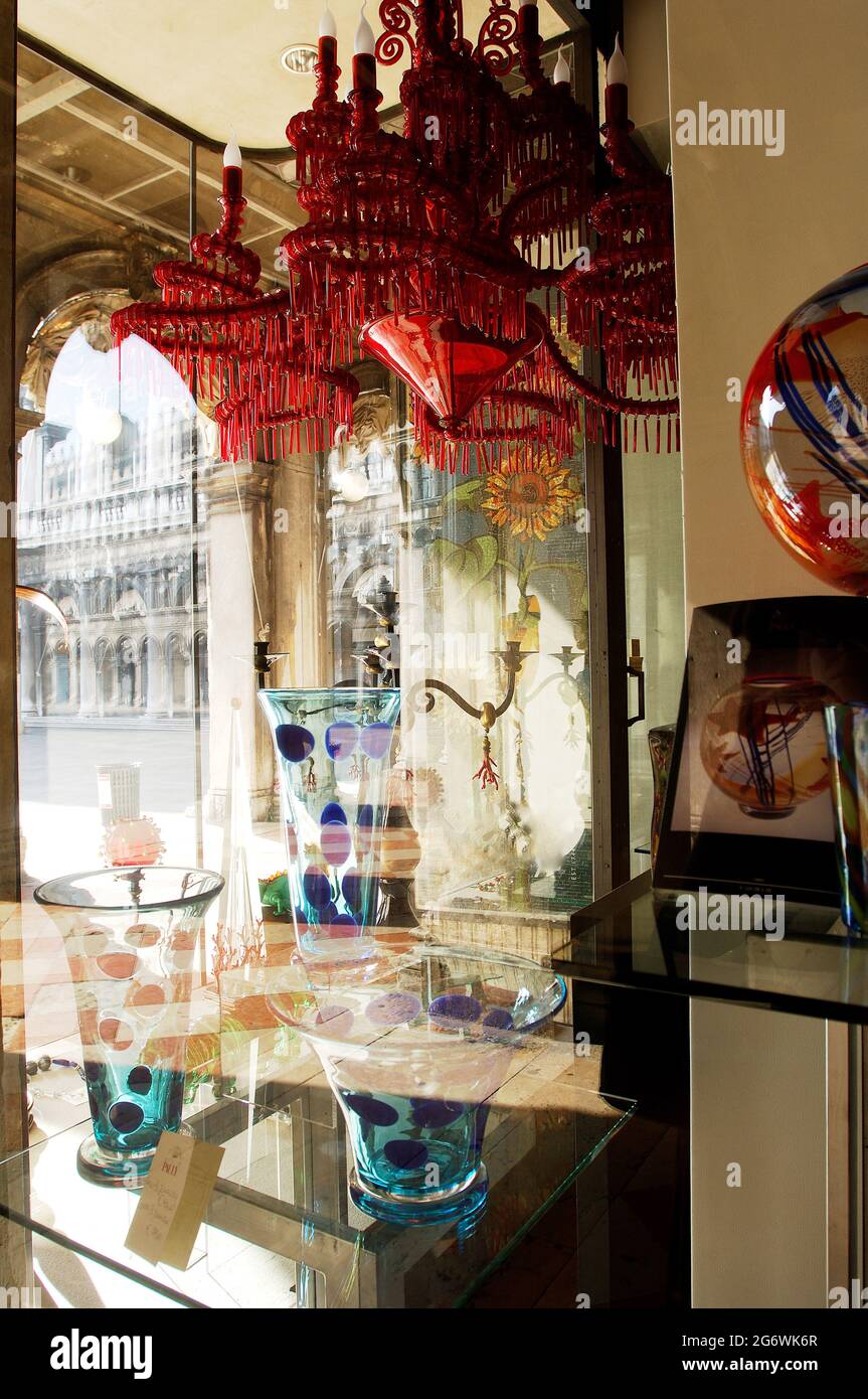 ITALY. VENETIA. VENICE. SHOP OF THE GLASS MAKER BAROVIER ON SAN MARCO ...