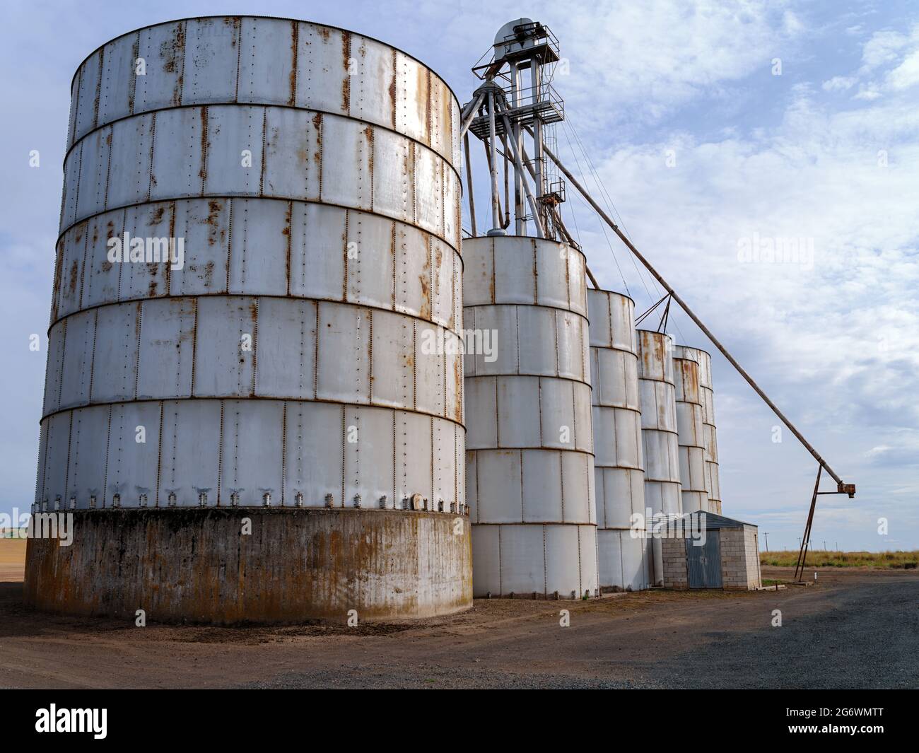 Bins are lined up at a grain elevator in southeastern Washington, USA ...