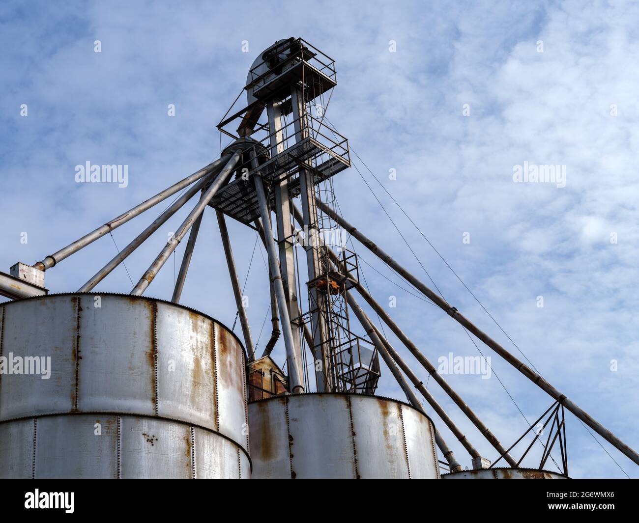 Grain distributor on top of the bins at a grain elevator in ...
