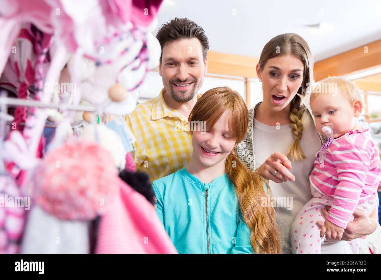 Husband wife shopping clothes hi-res stock photography and images - Alamy