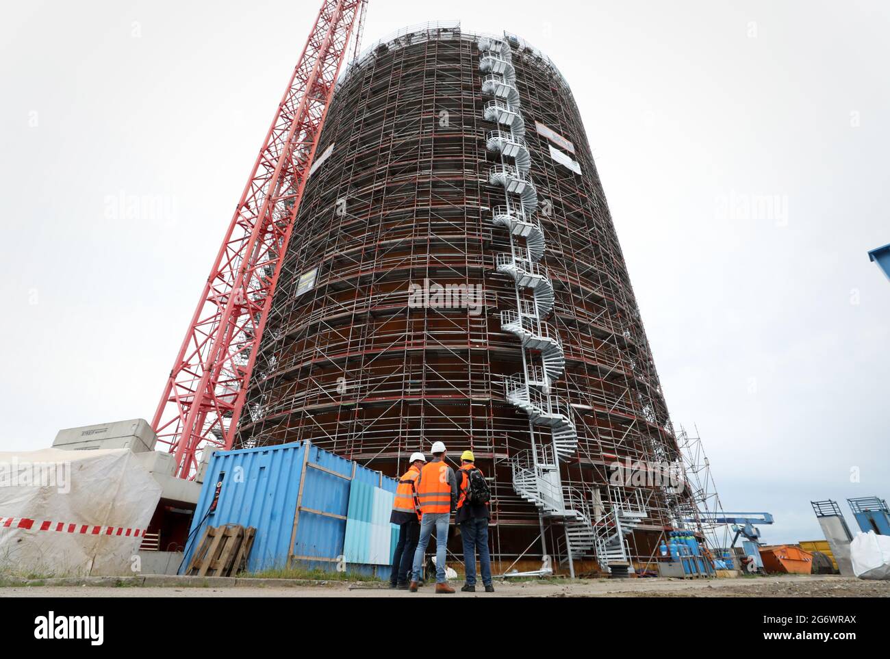 Rostock, Germany. 07th July, 2021. A pressureless hot water storage ...