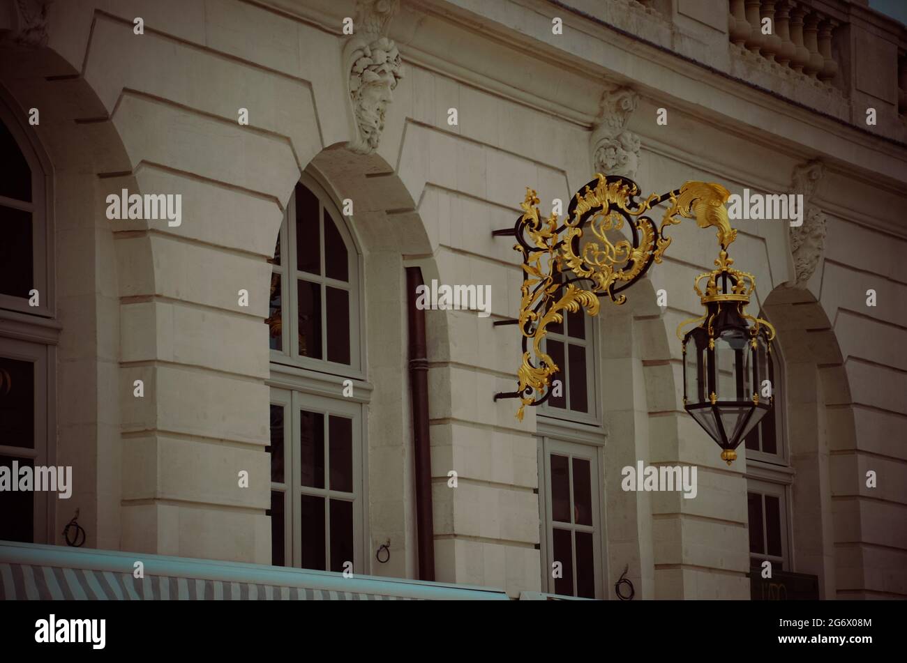 Historical lamp hi-res stock photography and images - Alamy