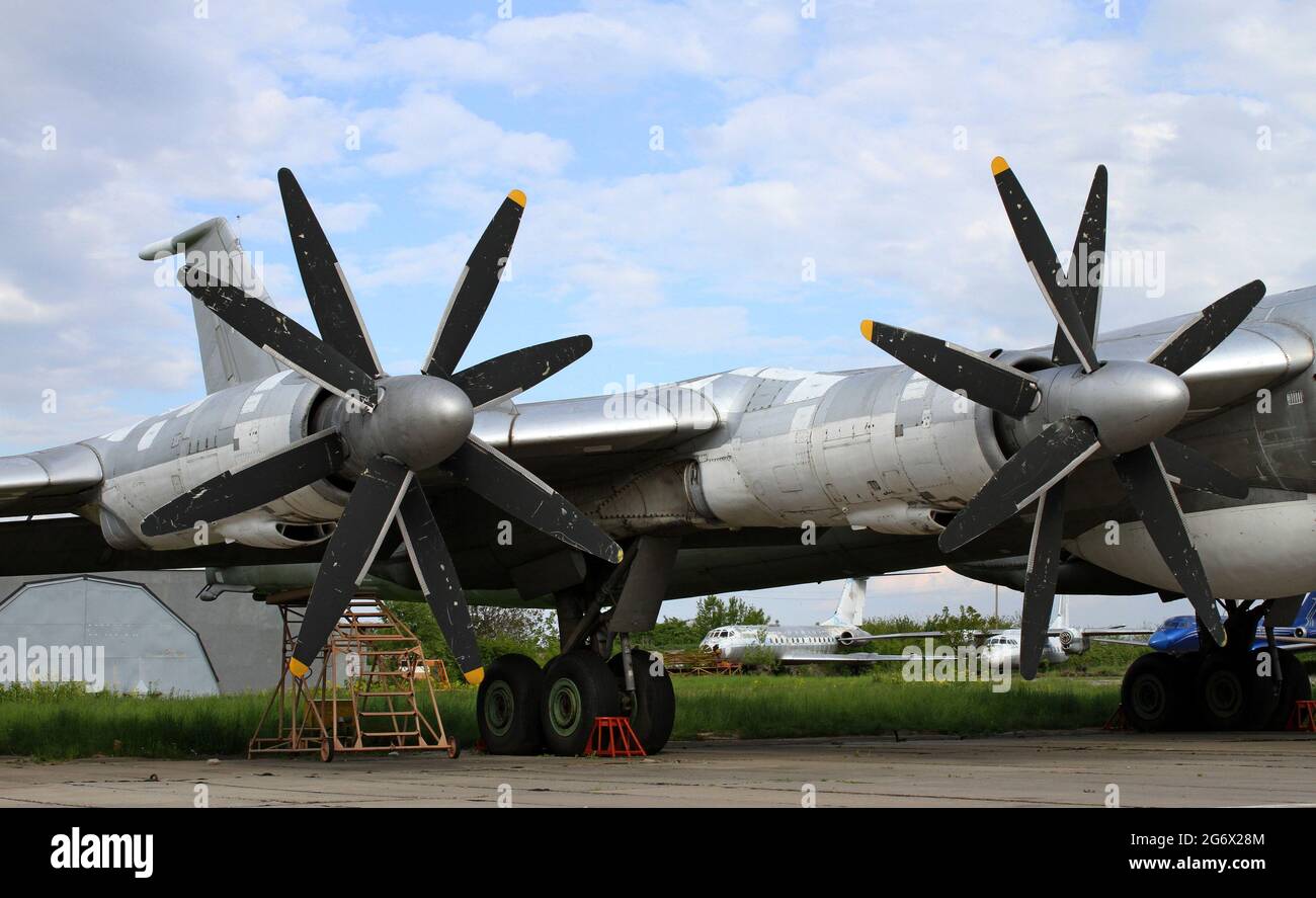 Two Engines With Pair Propeller Blades On A Aircraft Wing Stock Photo ...