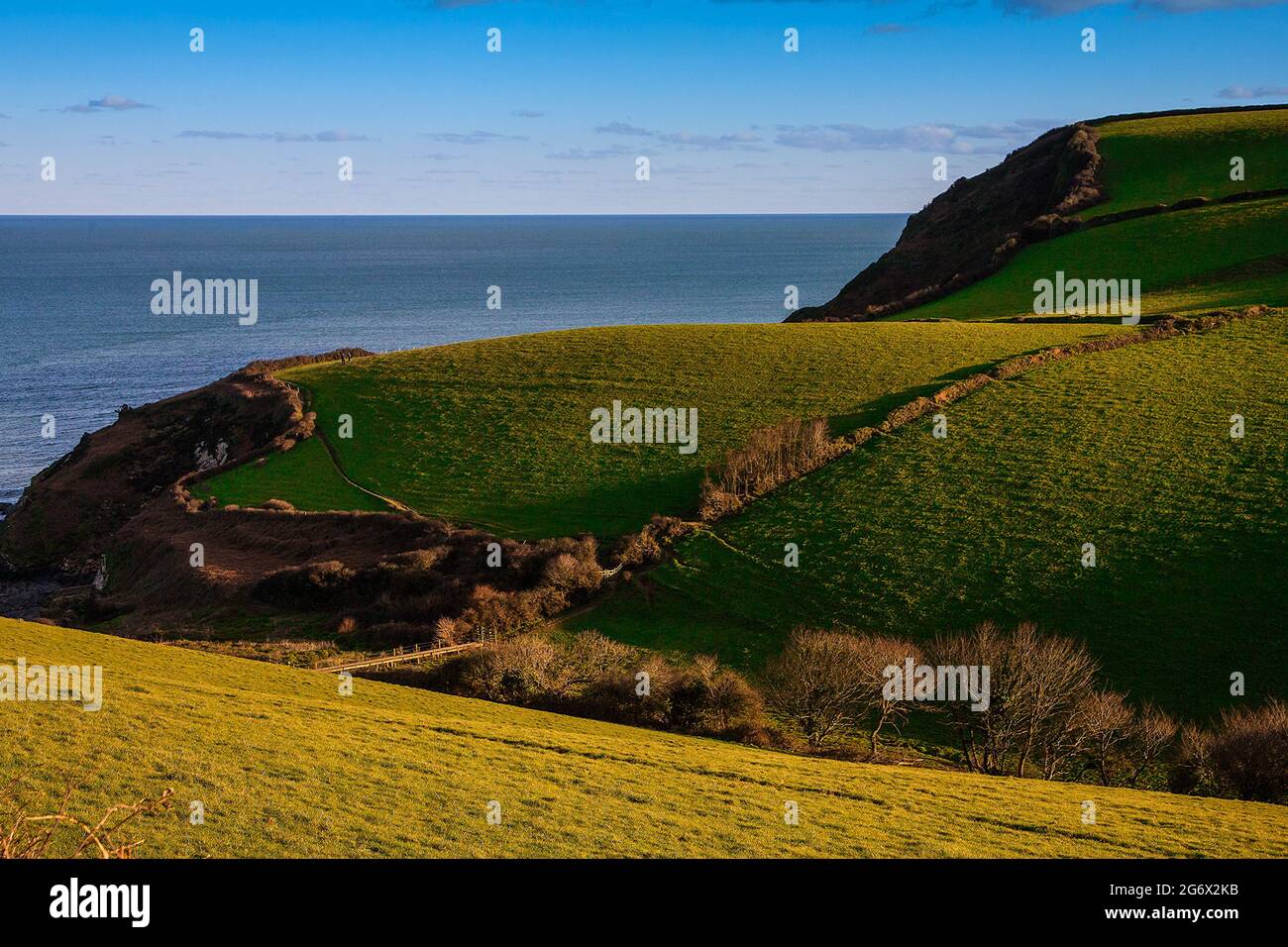 Natural cornish shoreline hi-res stock photography and images - Alamy