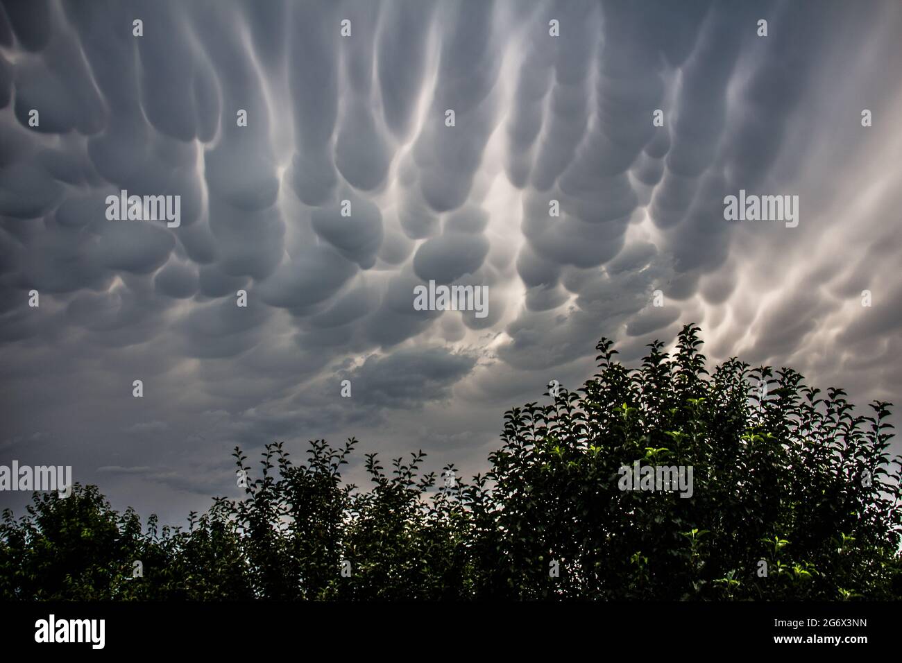 Calm before storm blue clouds hi-res stock photography and images - Alamy