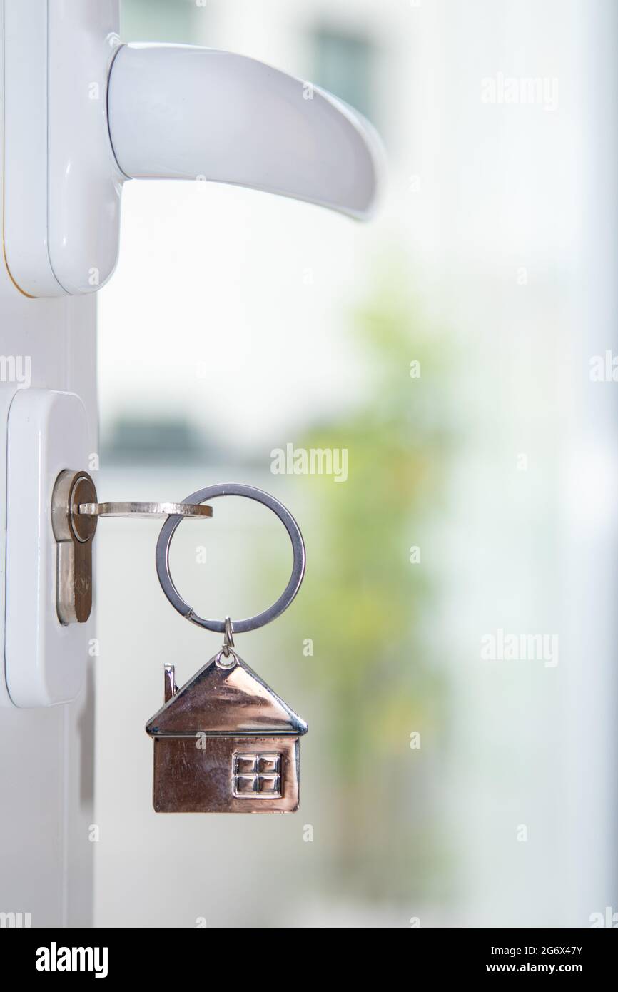 keys in the open house door Stock Photo - Alamy
