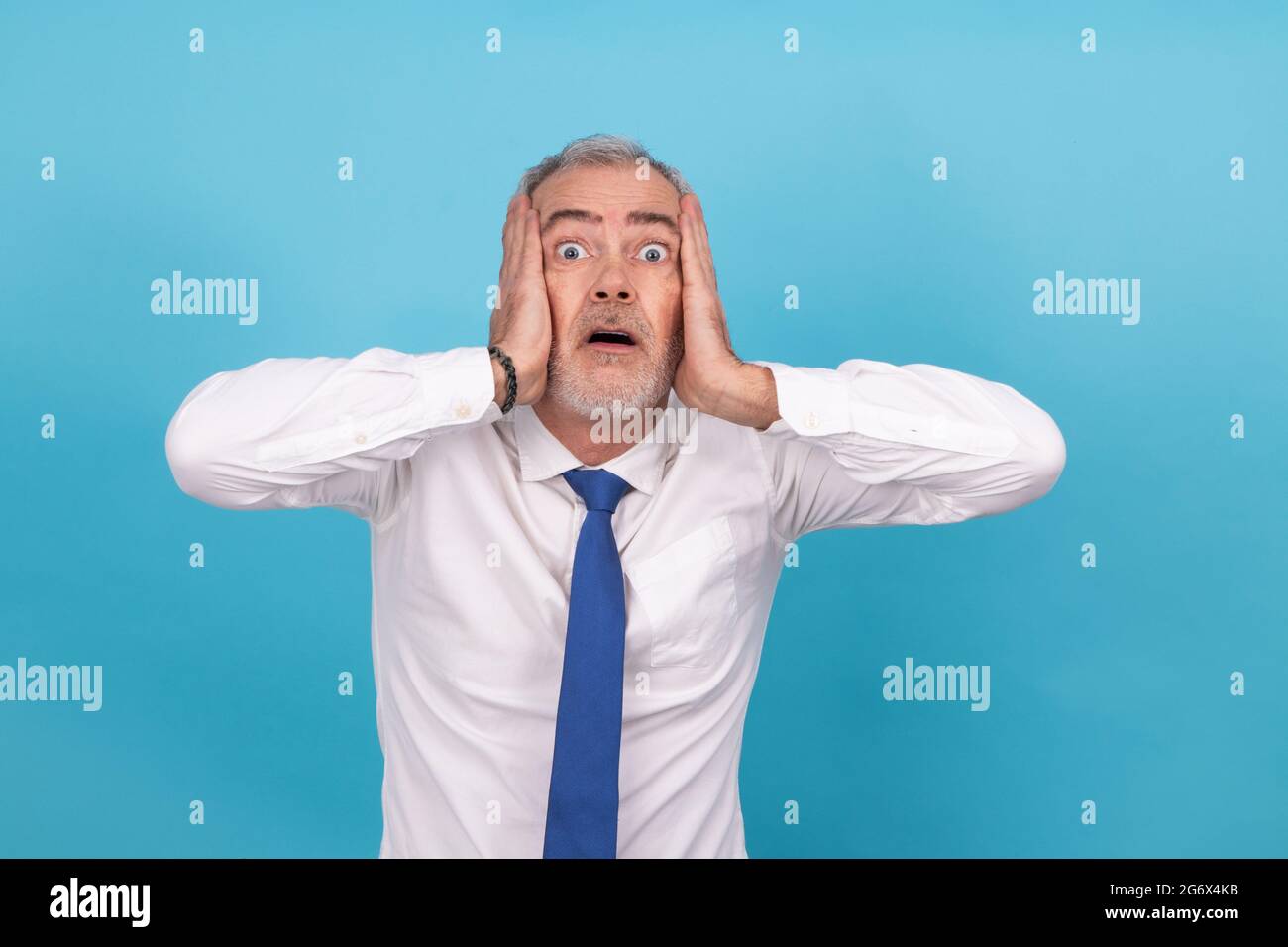 Scared businessman hi-res stock photography and images - Alamy