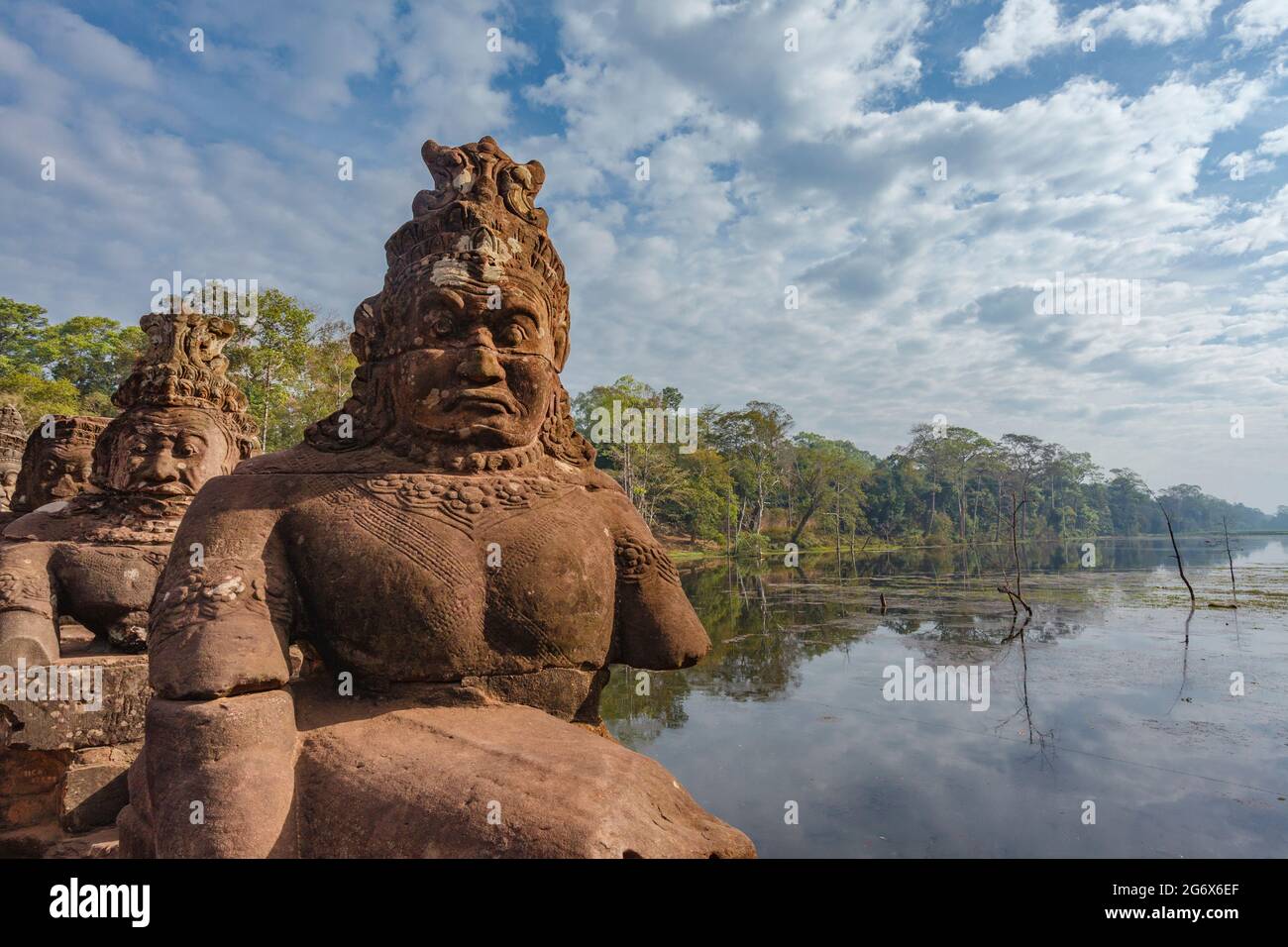 Seven headed naga hi-res stock photography and images - Alamy
