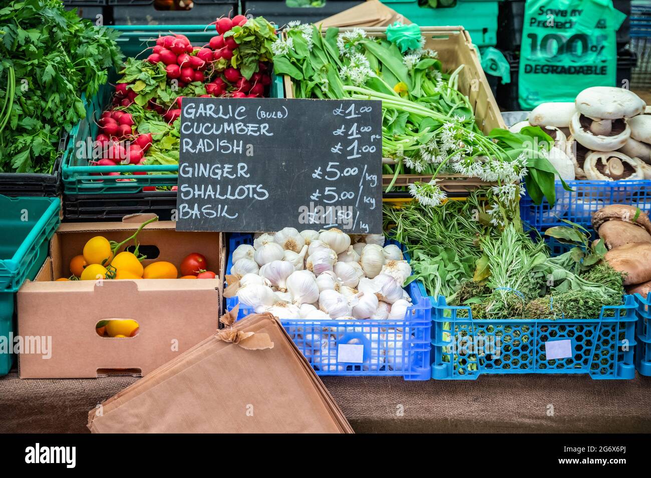 London herbs and veg hi-res stock photography and images - Alamy