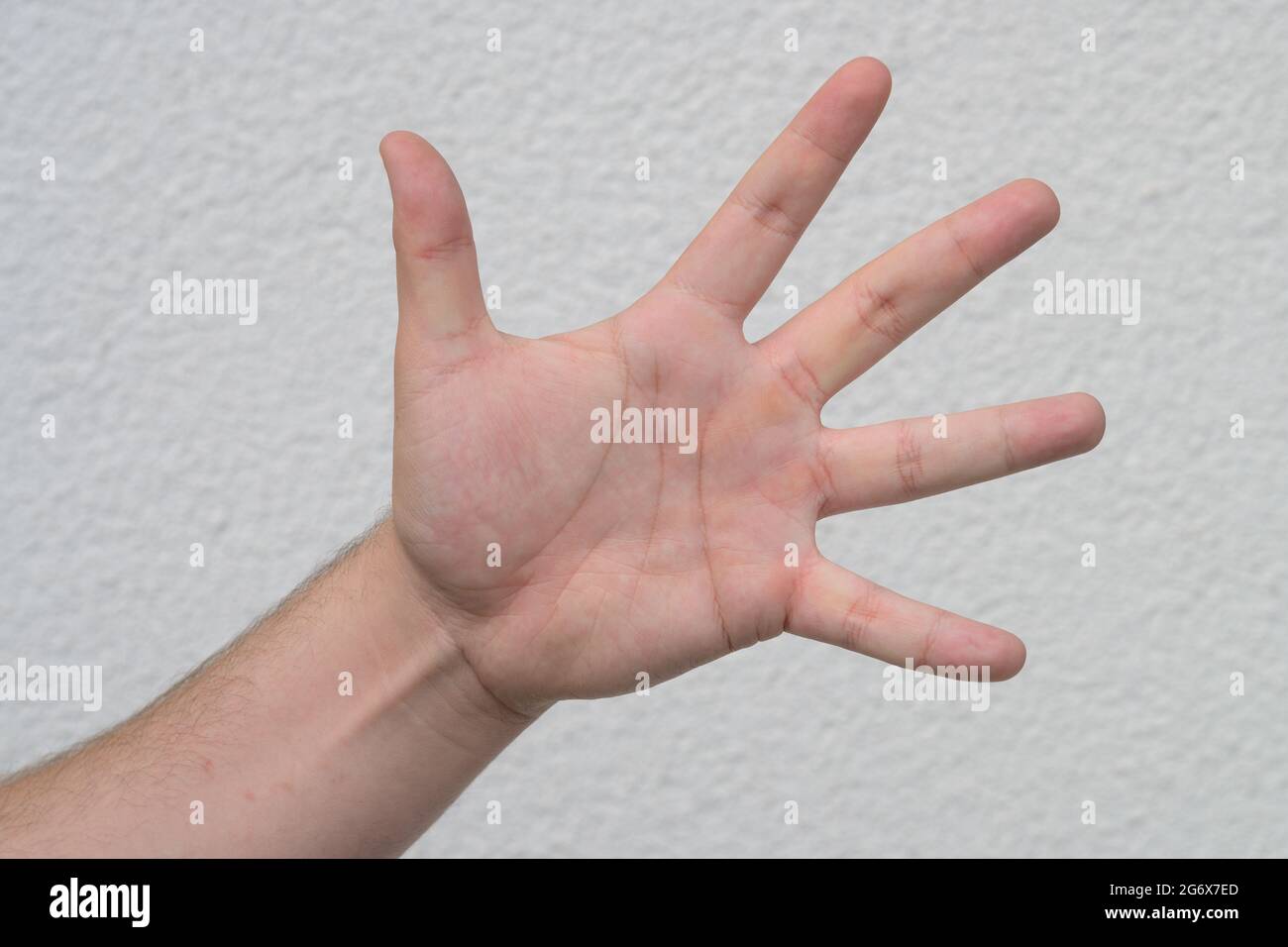 Open hand showing five fingers hi-res stock photography and images - Alamy