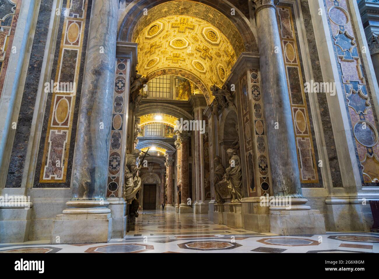 Interior of Basilica of St. Peter in Rome, Italy Stock Photo - Alamy