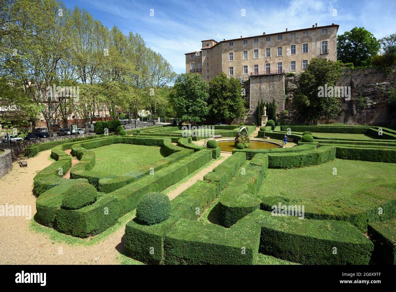 Formal Boxwood Gardens Around The World