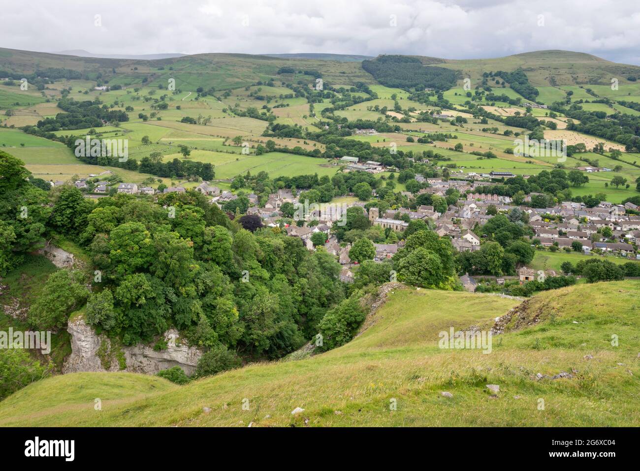 The village of Castleton in the Hope Valley, Peak District, Derbyshire ...
