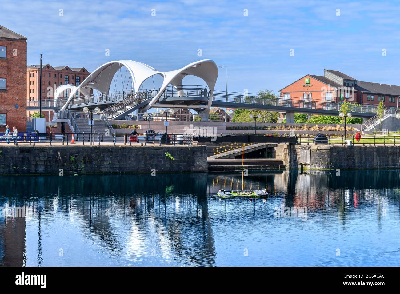 Hull Waterside and Marina for pleasure boats and yachts. Opened in 1983 ...
