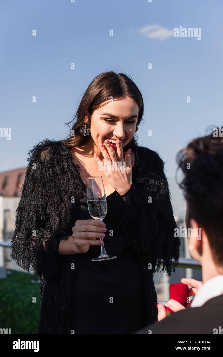 Man making marriage proposal woman hi-res stock photography and images ...