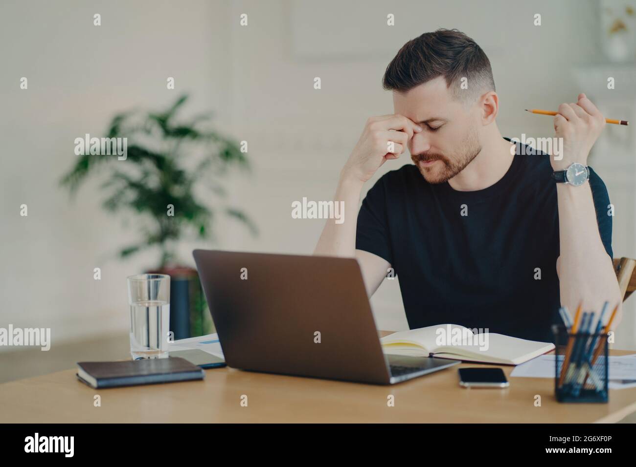 Workplace failure hi-res stock photography and images - Alamy