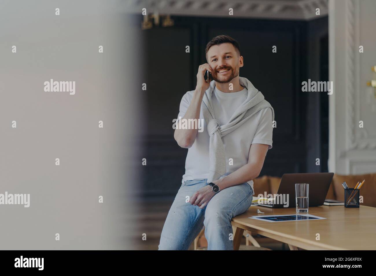 Home worker office worker hi-res stock photography and images - Alamy