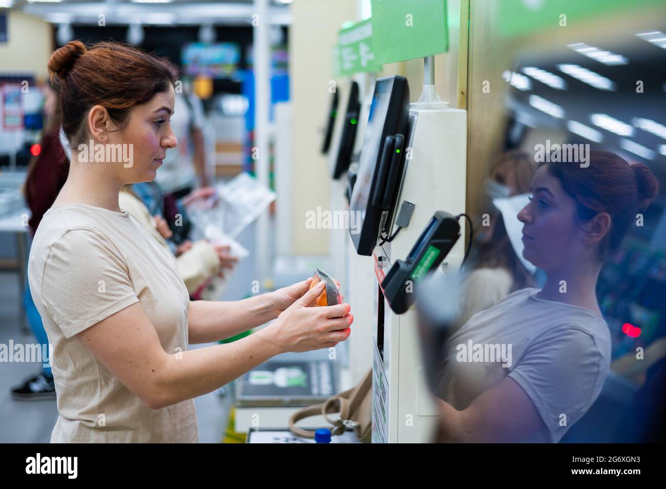 Self Service Checkout Food High Resolution Stock Photography and Images ...