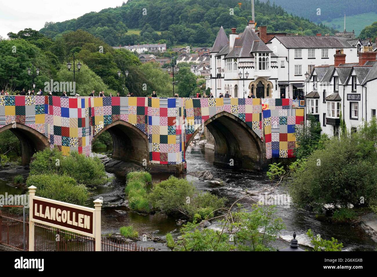 Artist Luke Jerram's new artwork 'Bridges, Not Walls', a giant ...