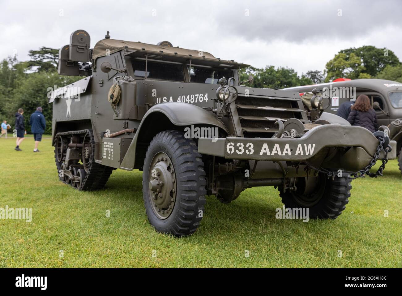 Armored vehicles track hi-res stock photography and images - Alamy