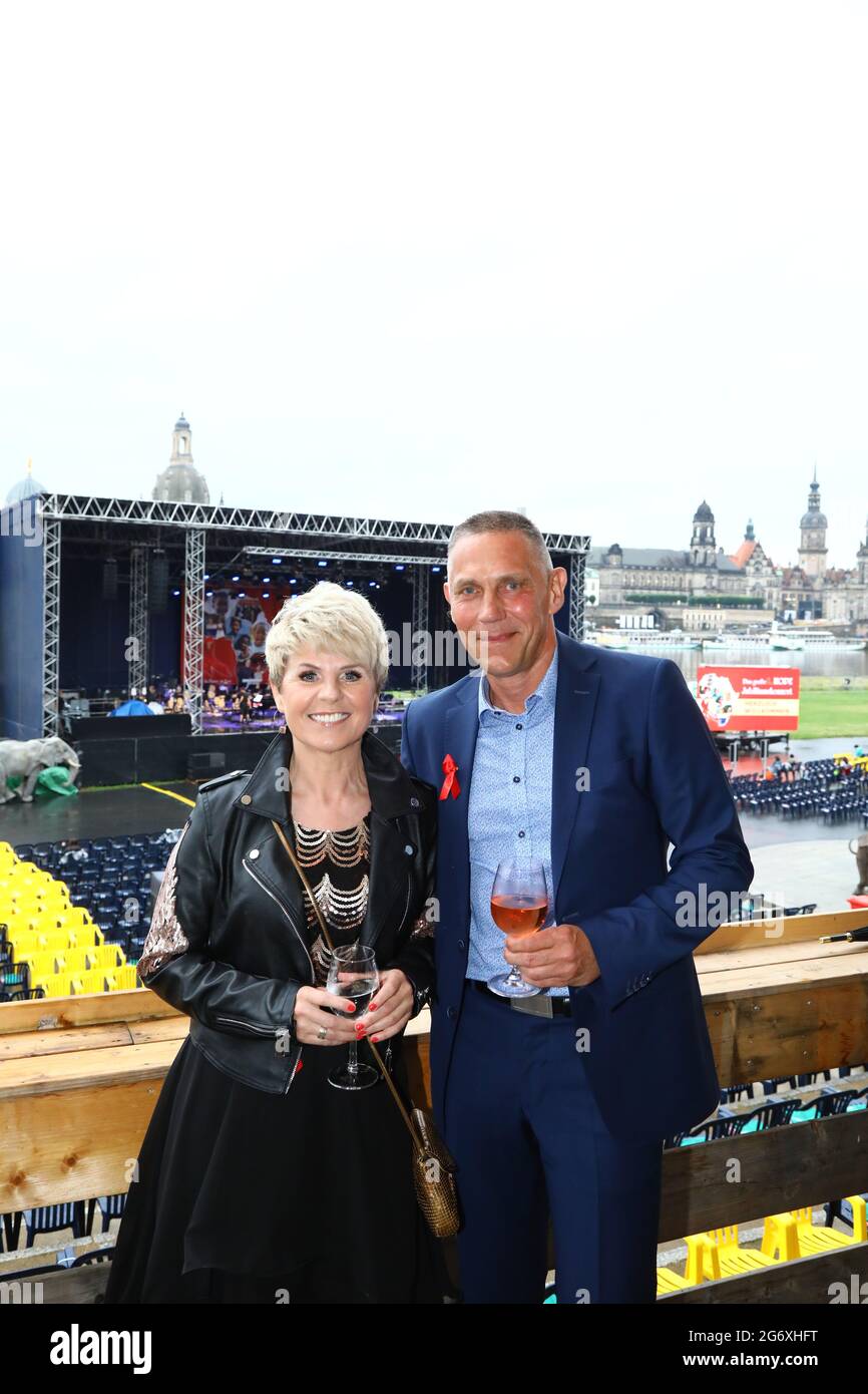Linda Feller mit Ehemann Andreas Schmidt beim 15. Hope Jubiläumskonzert ...