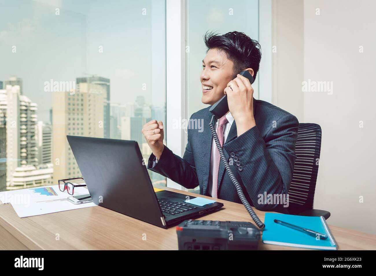 Portrait young successful tech ceo hi-res stock photography and images ...