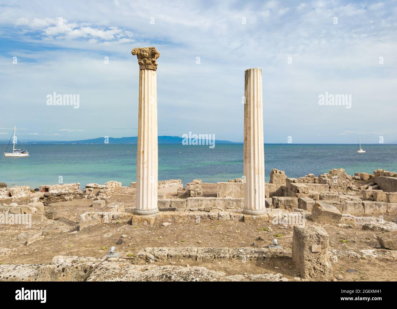 Giant of monte prama hi-res stock photography and images - Alamy