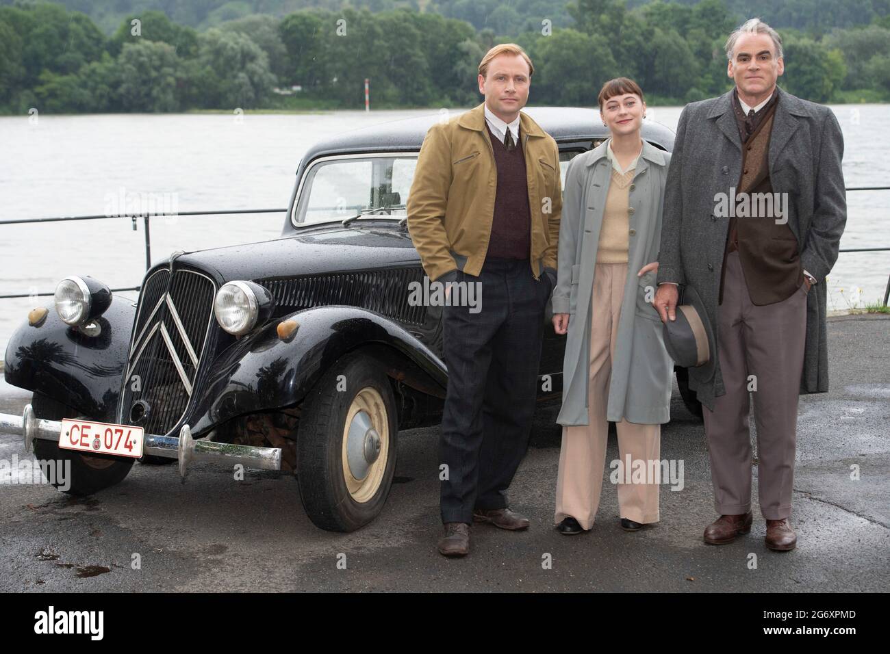 Bonn, Deutschland. 08th July, 2021. from left: Actor Max RIEMELT plays ...