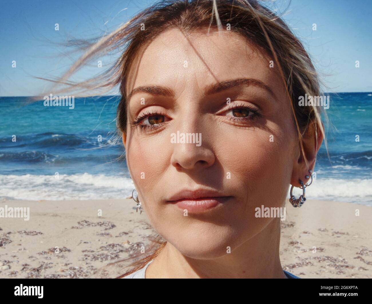 Windy day on the beach hi-res stock photography and images - Alamy