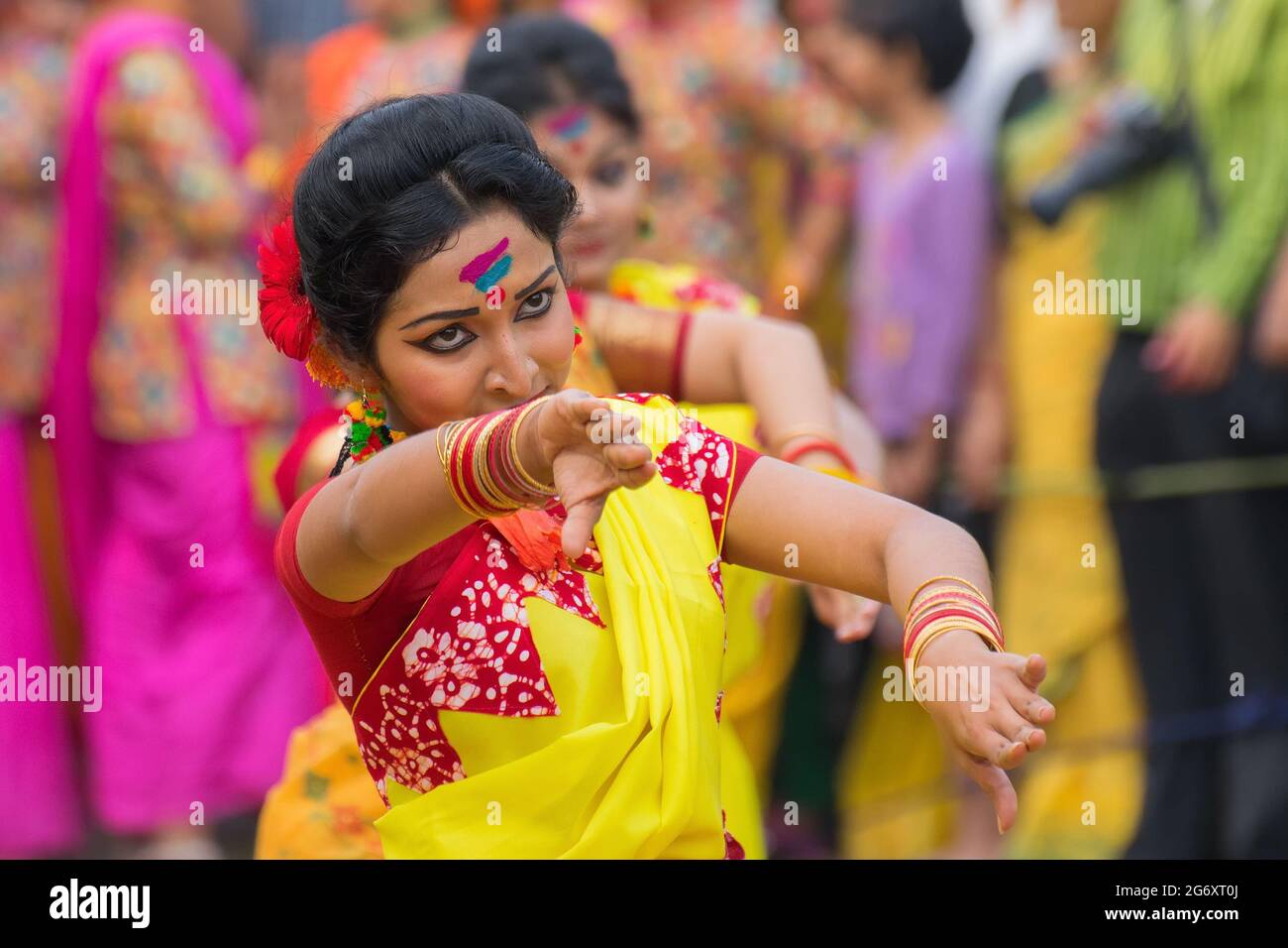 KOLKATA , INDIA - MARCH 12, 2017: Dancing poses of girl dancers ...