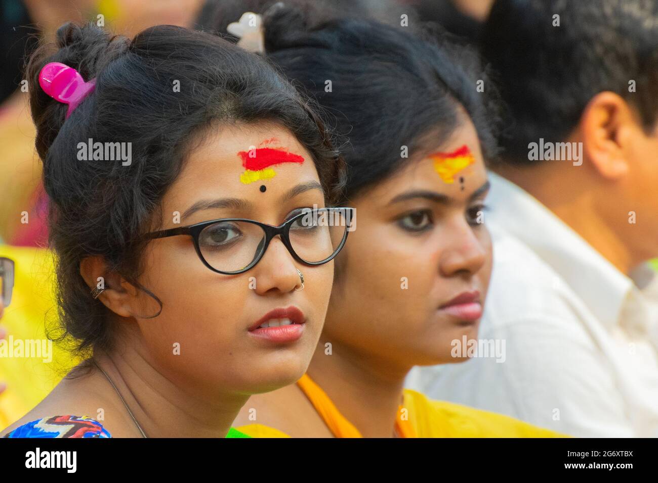 Kolkata, India - 1st March 2018 : Portrait of young girls. dressed in ...