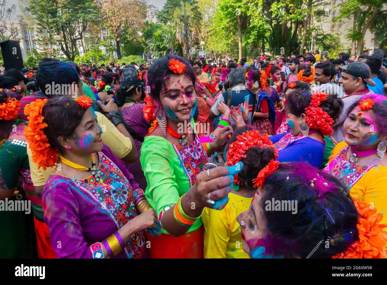 Applying colours hi-res stock photography and images - Alamy