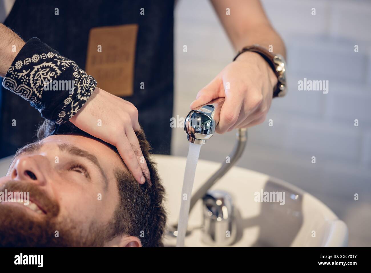 Hair wash hi-res stock photography and images - Alamy