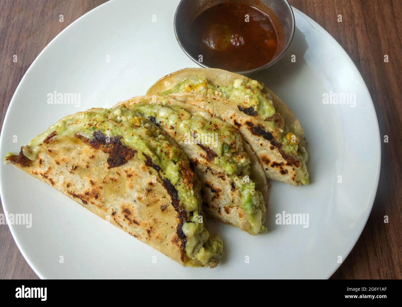 Quesadilla overhead hi-res stock photography and images - Alamy