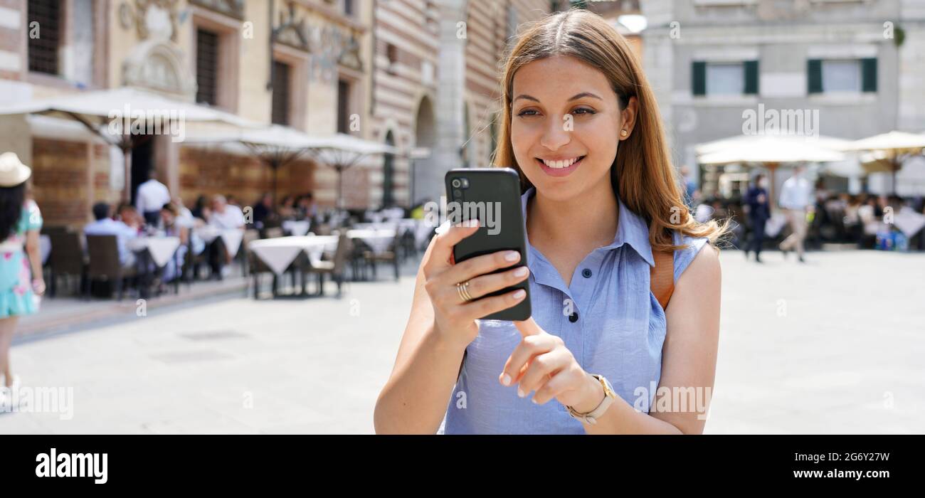 Booking 5g hi-res stock photography and images - Alamy