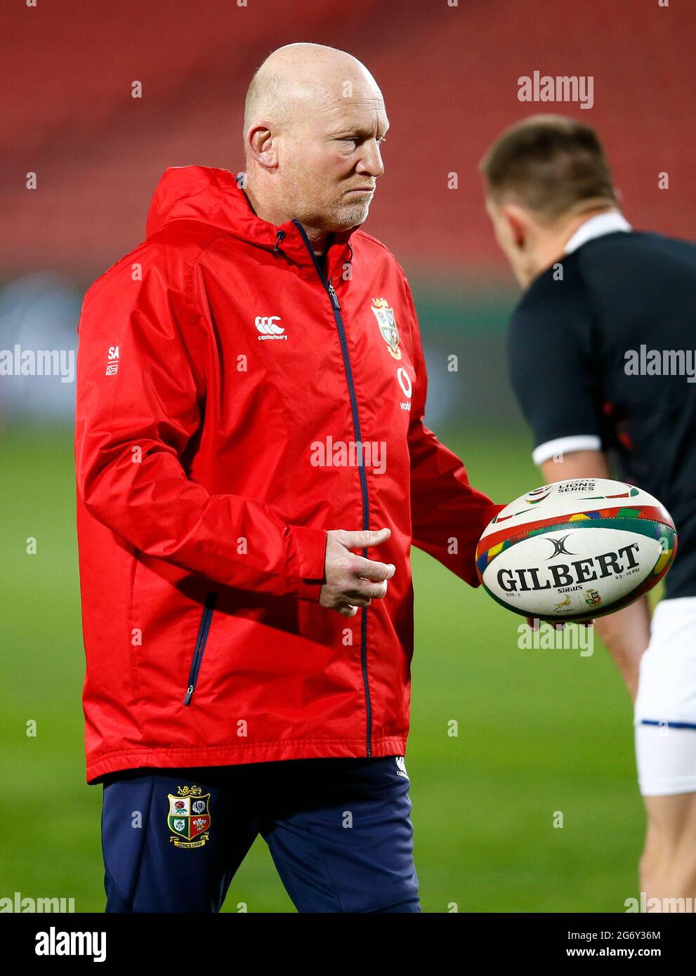 Emirates lions coach hi-res stock photography and images - Alamy