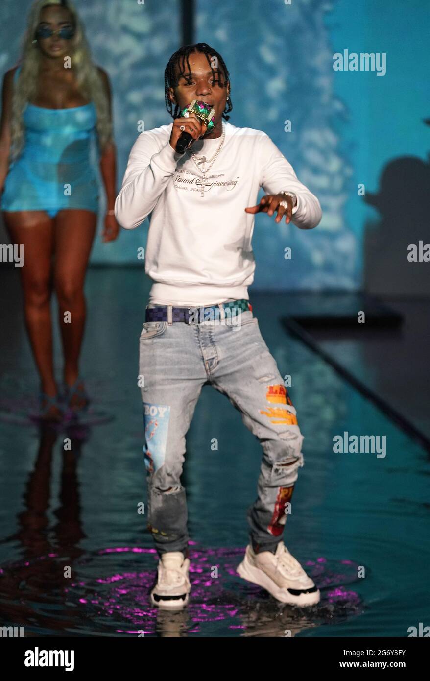 MIAMI BEACH, FLORIDA - JULY 08: Swae Lee performs onstage during ...