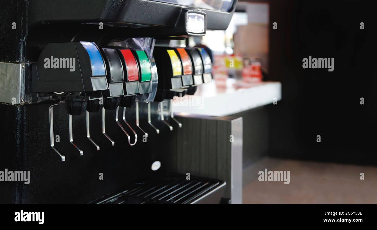Fizzy drink machine restaurant hi-res stock photography and images - Alamy