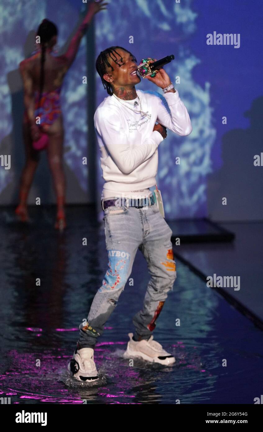 MIAMI BEACH, FLORIDA - JULY 08: Swae Lee performs onstage during ...