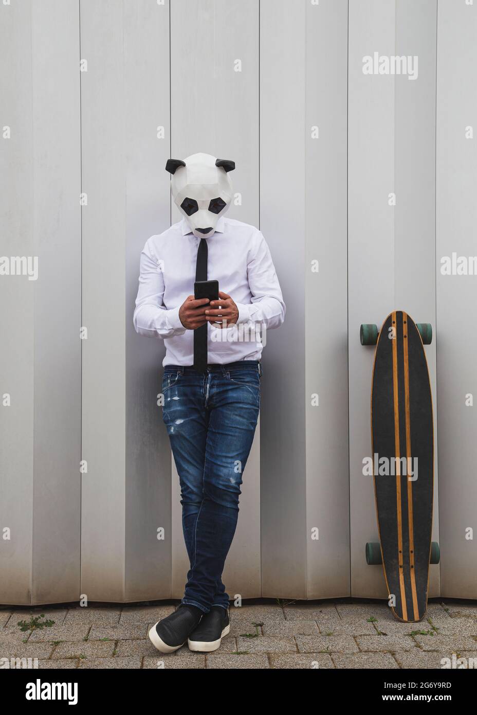 Panda pose hi-res stock photography and images - Alamy