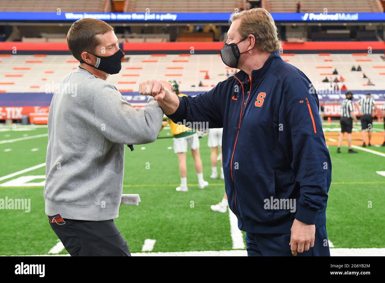 Bump on head hi-res stock photography and images - Alamy